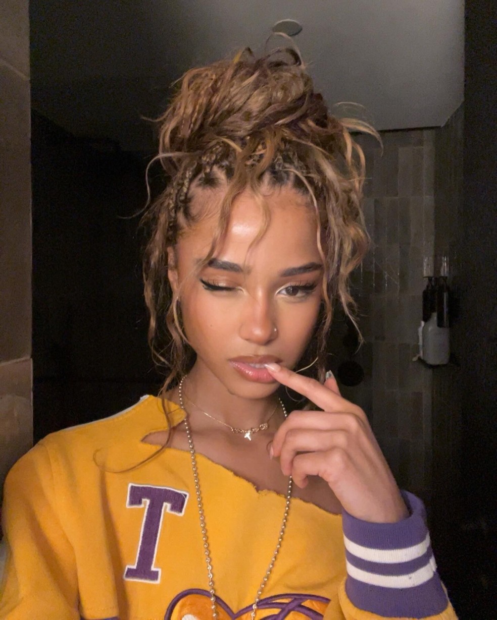 Tyla: um raio-x dos looks de beleza iluminados e diferentes penteados ...