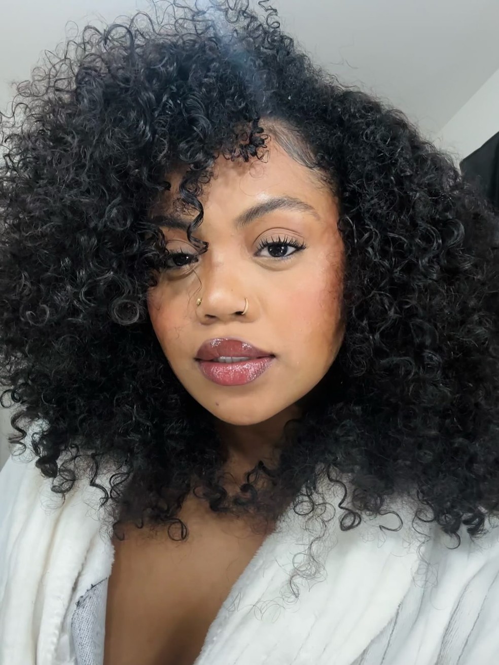 Duquesa: raio-x nas produções de beleza da cantora do momento