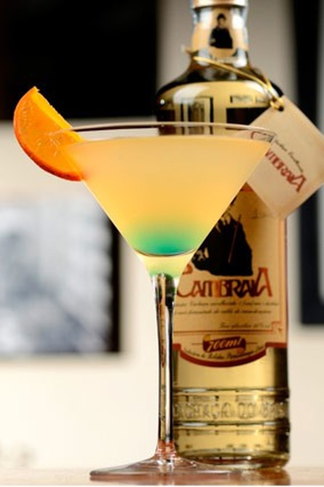 No Dia da Cachaça, aprenda três drinks com a bebida