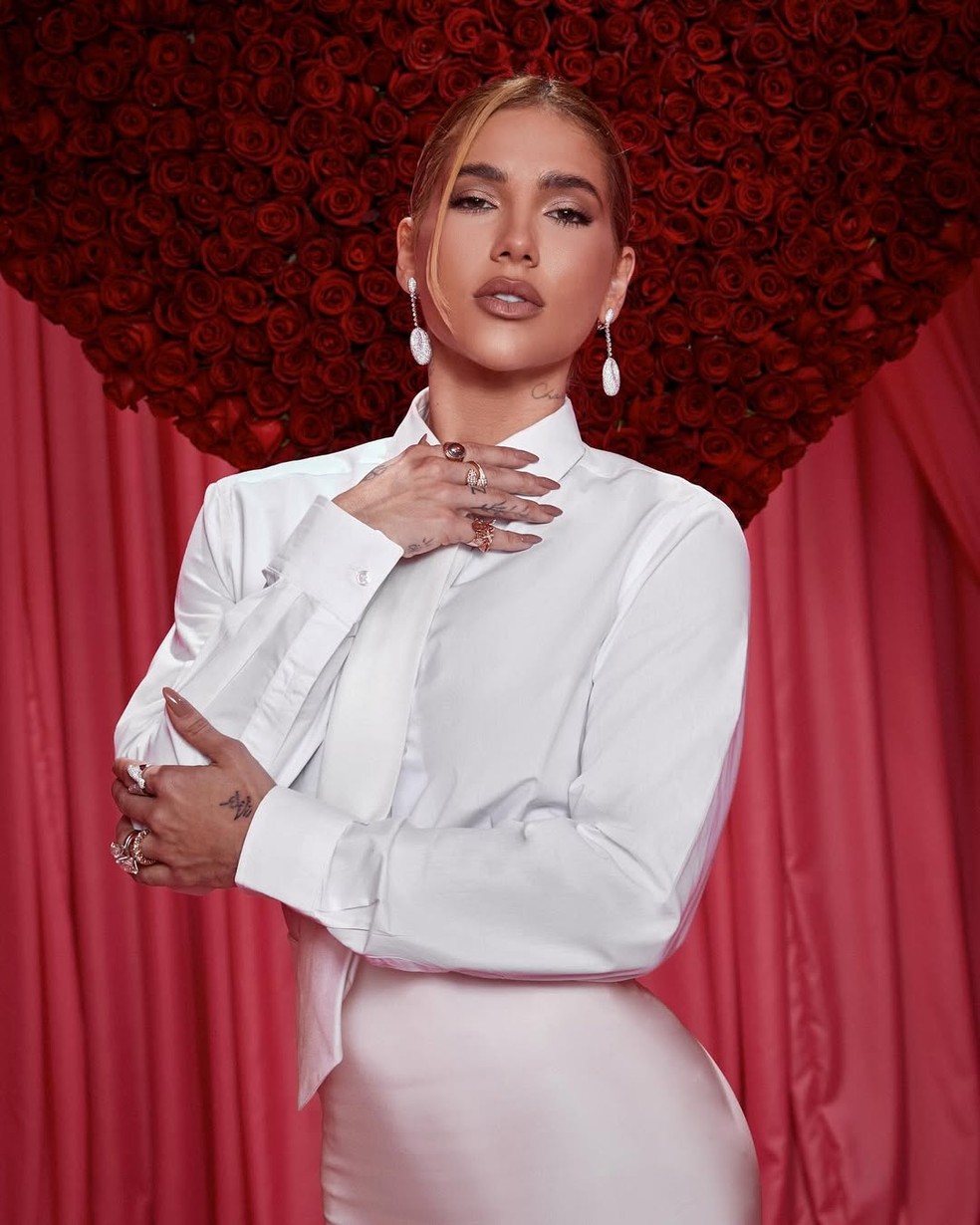 Virginia Fonseca aposta em look all white em retrato de família: 'Que ...