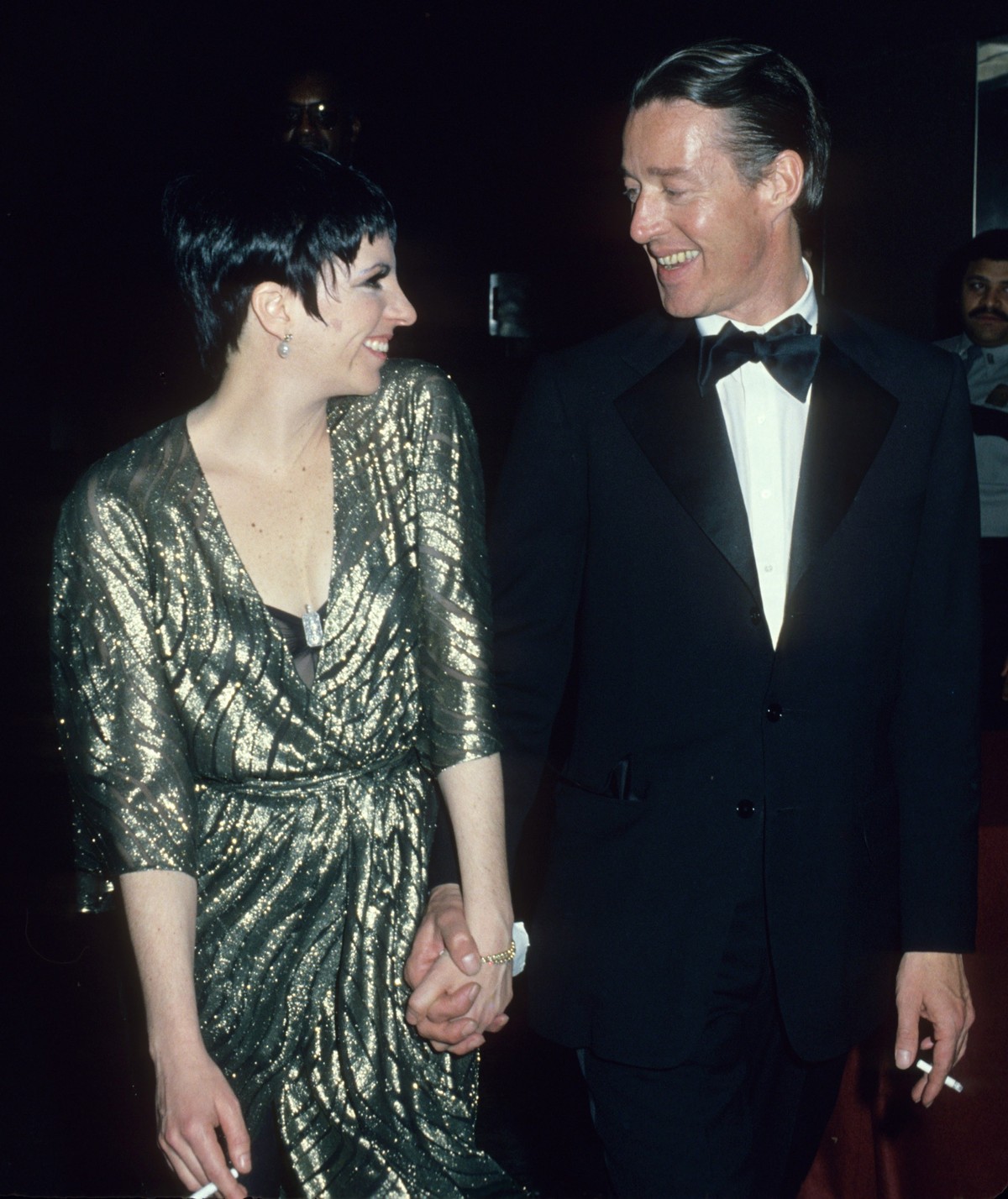 Halston: quem foi o estilista que definiu a moda americana dos anos 1970