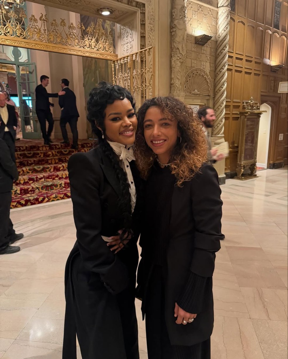 Alice Carvalho mostra encontro com Teyana Taylor nos Estados Unidos