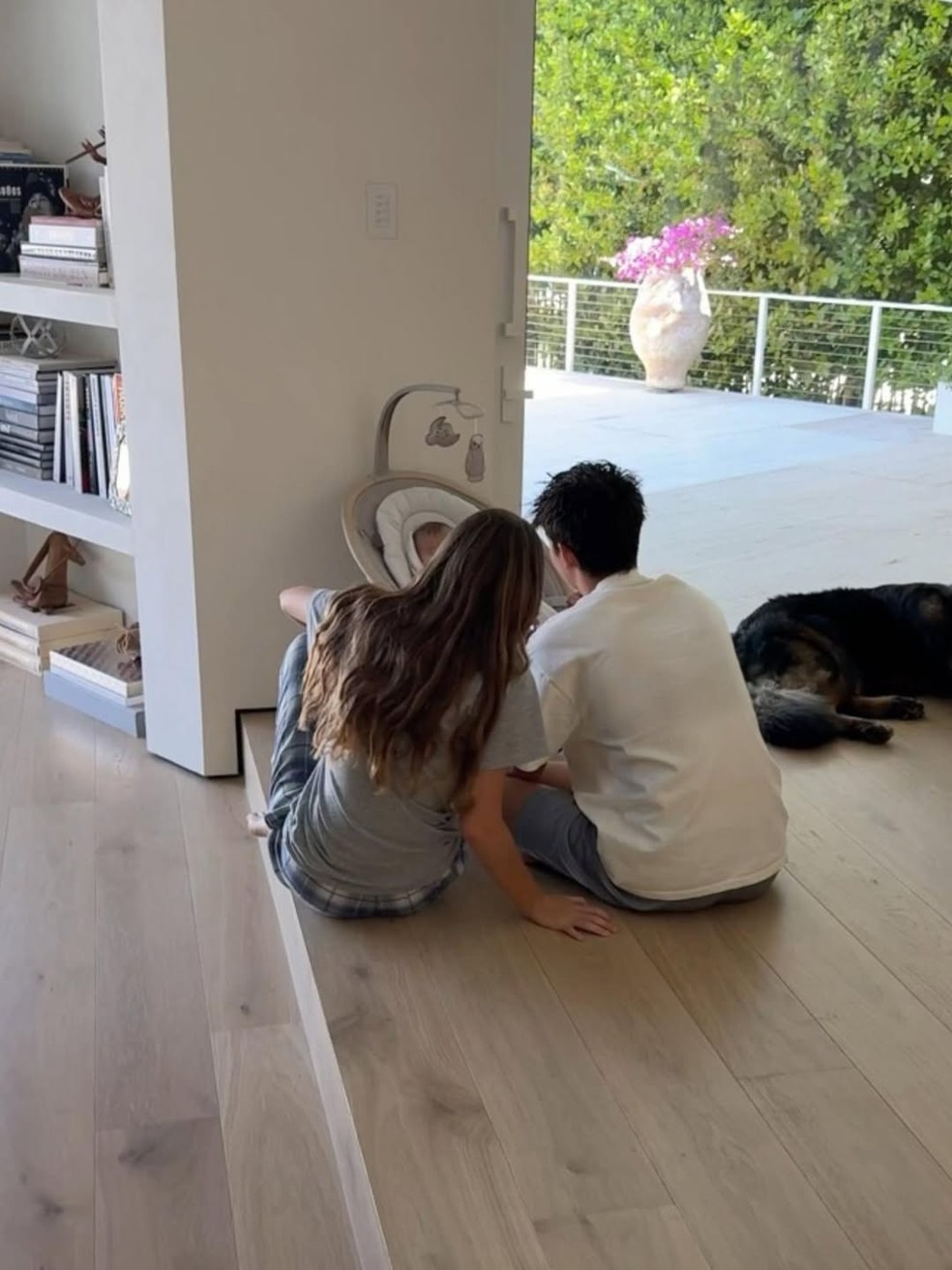 Gisele Bündchen revisita 2025 em fotos e reflete sobre maternidade ...