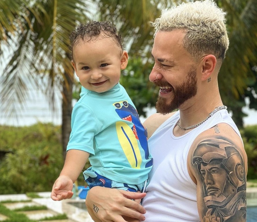 Bruna Marquezine curte post com crítica a Fred por ida ao 'BBB'