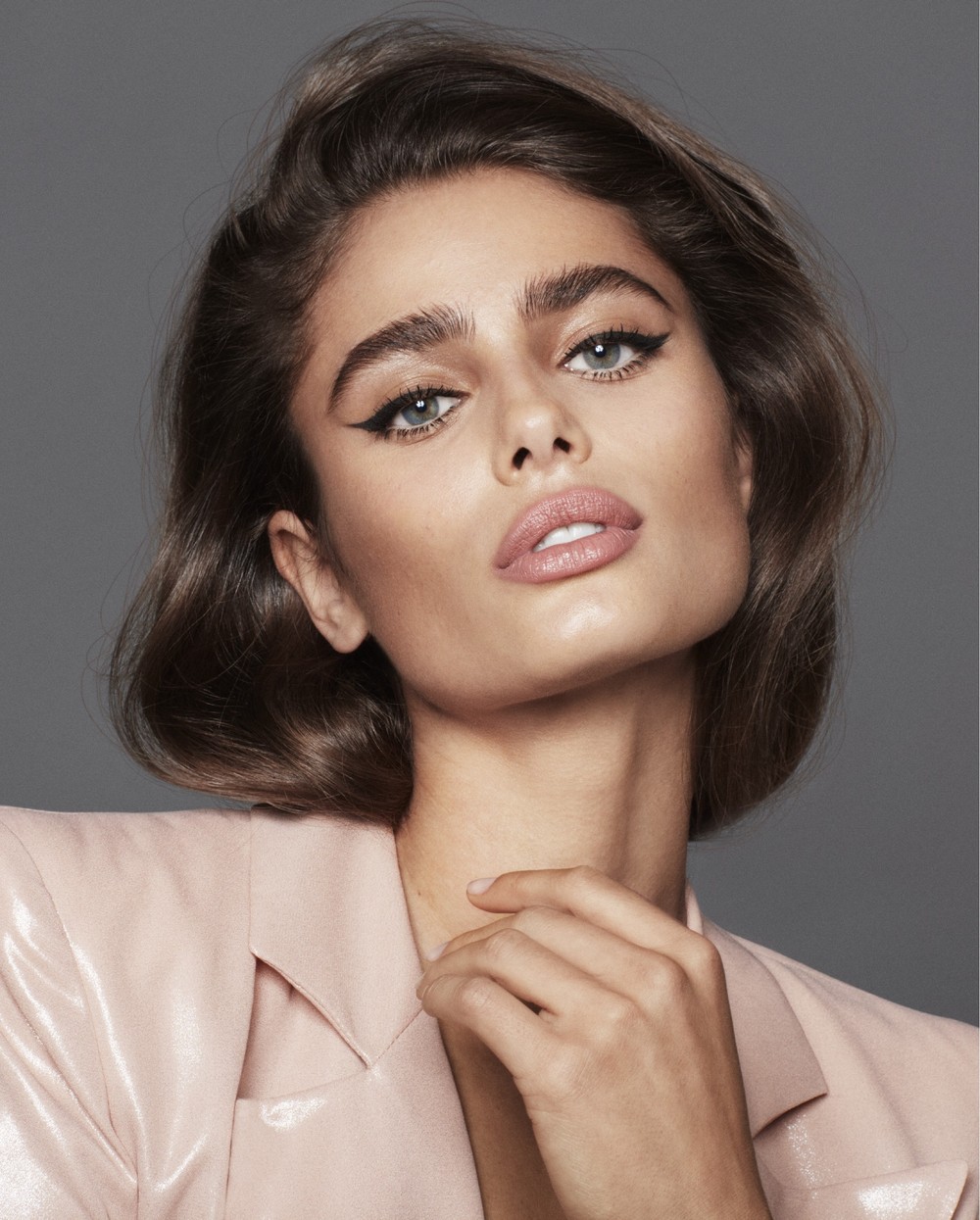 4 perguntas de beleza para Taylor Hill