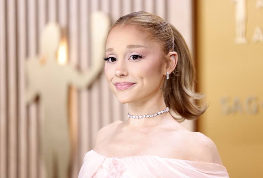 Ariana Grande lança música repleta de indiretas sobre divórcio milionário