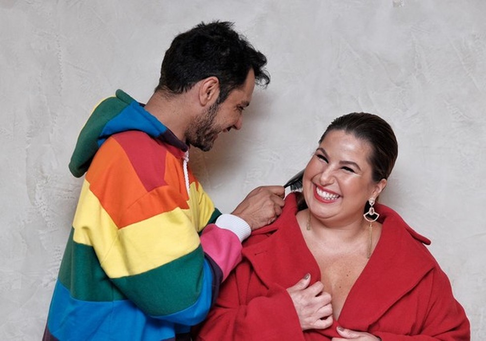 O nome dela é...Tarsila! Mariana Xavier se transforma em pintora brasileira