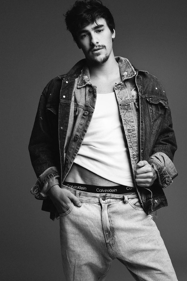 Bruno Montaleone posta foto e fãs dizem: 'Sasha sortuda'