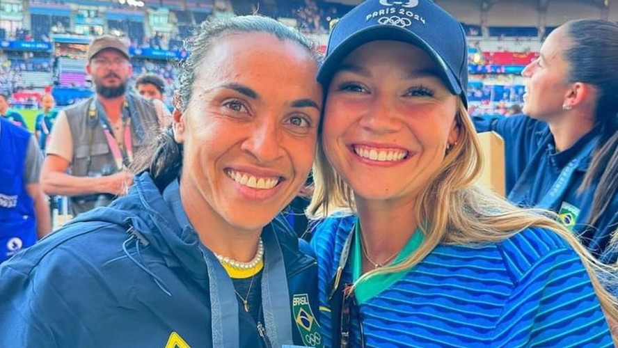 Namorada de Marta, Carrie Lawrence abre álbum de fotos e revela ...