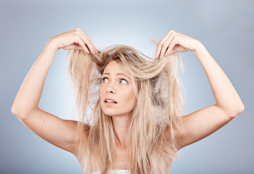 Como combater o frizz no cabelo