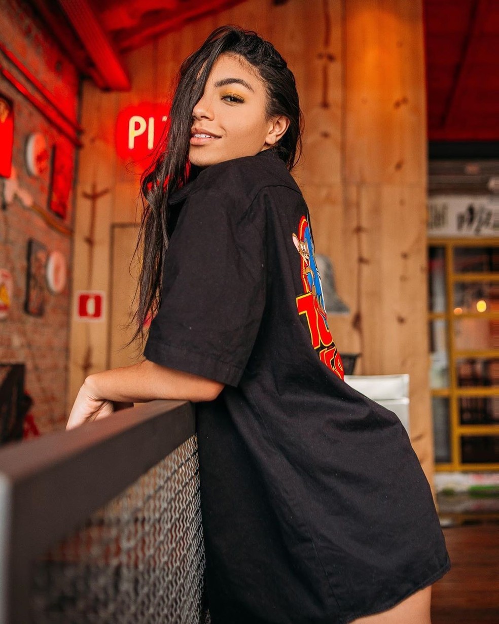 Any Gabrielly conta tudo sobre cabelo, skincare e maquiagem