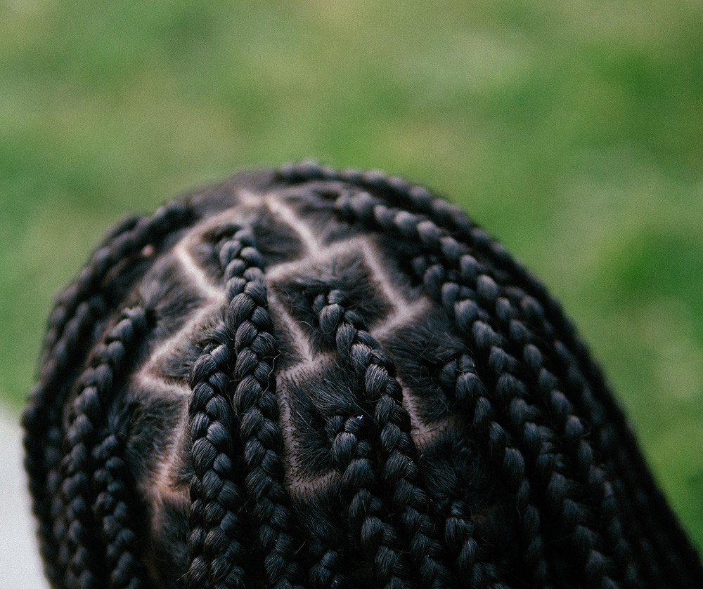 Tranças box braids: como fazer, quais são os cuidados e inspirações