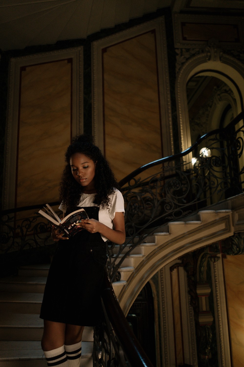 #MulherBacanaLê: 5 livros para entender o sucesso dos reality shows