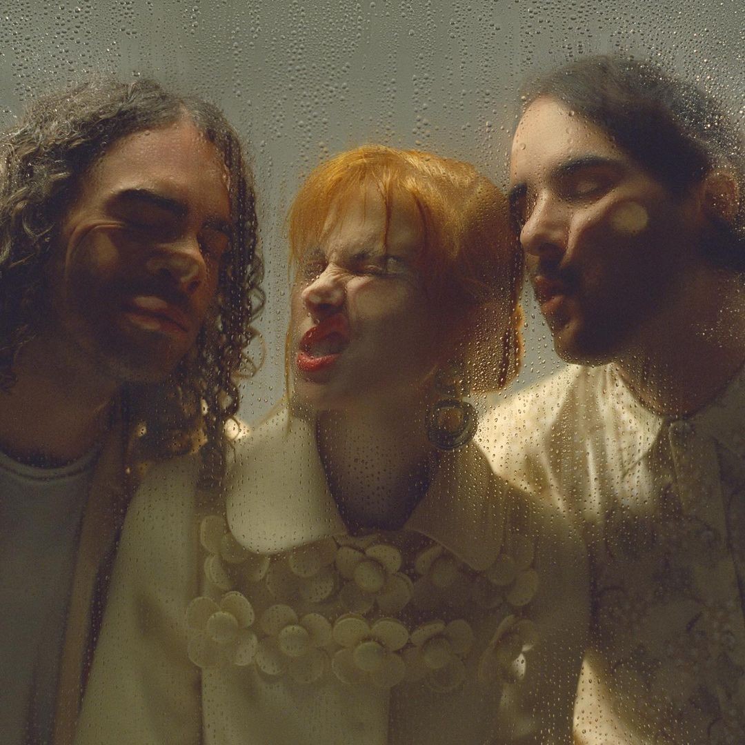 5 anos depois do álbum 'After Laughter', Paramore anuncia novo single