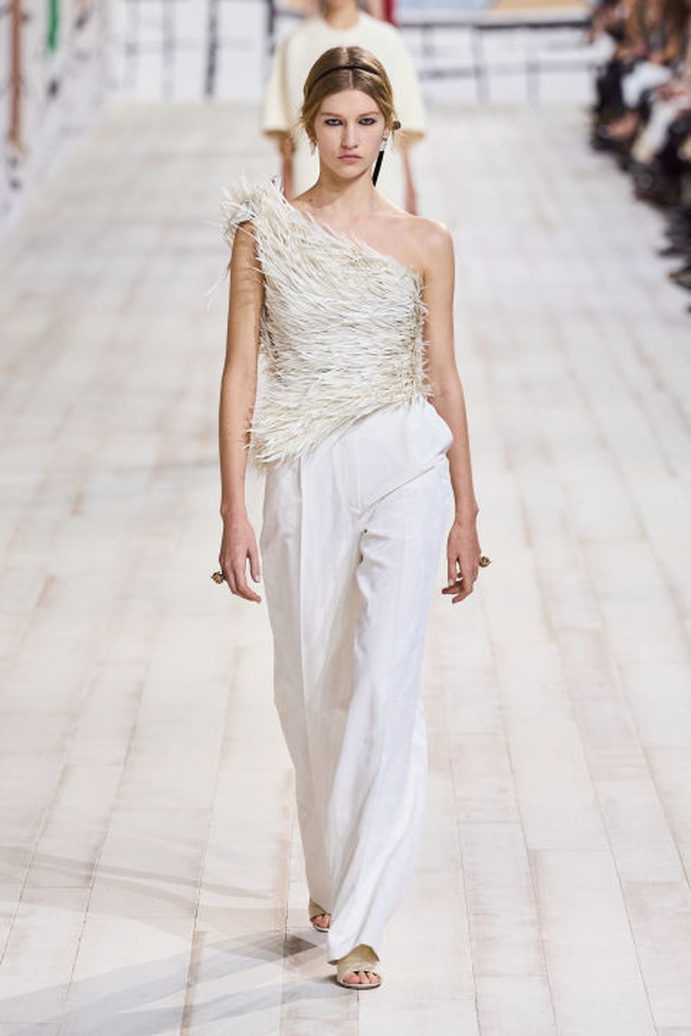 Do mood romântico ao fashionista, 6 tendências de moda festa para 2024