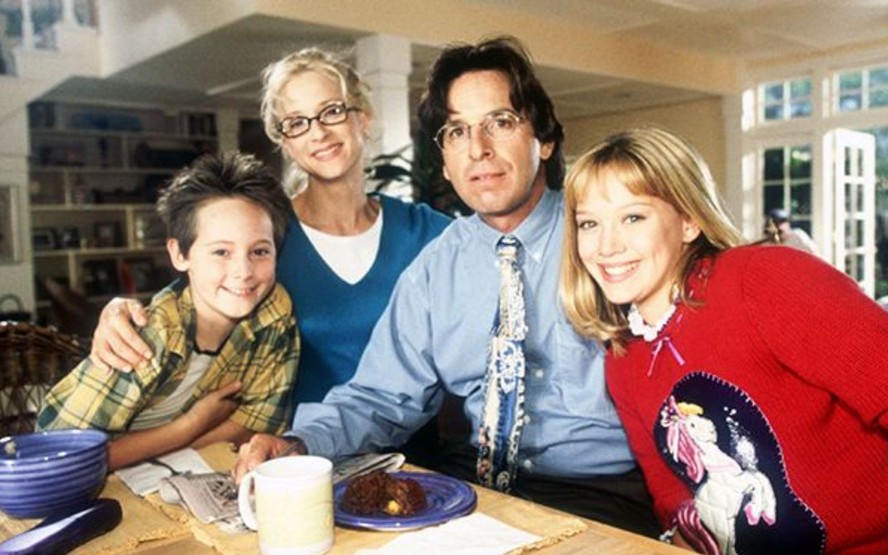 Hilary Duff comemora os 25 anos do lançamento de 'Lizzie McGuire' e ...