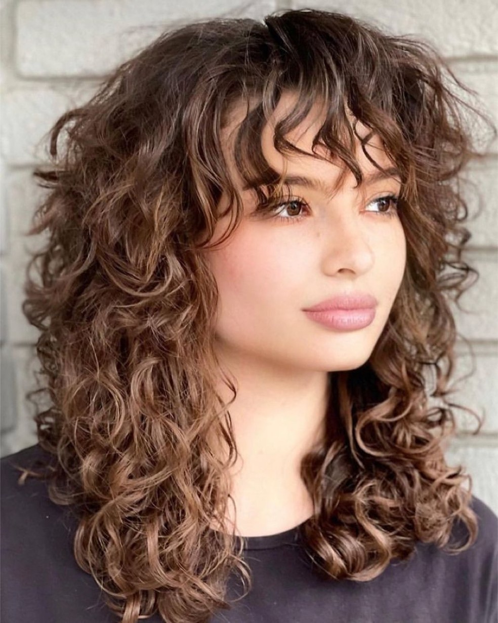 Ludmilla impressiona ao revelar cachos naturais; veja 4 inspirações de ...