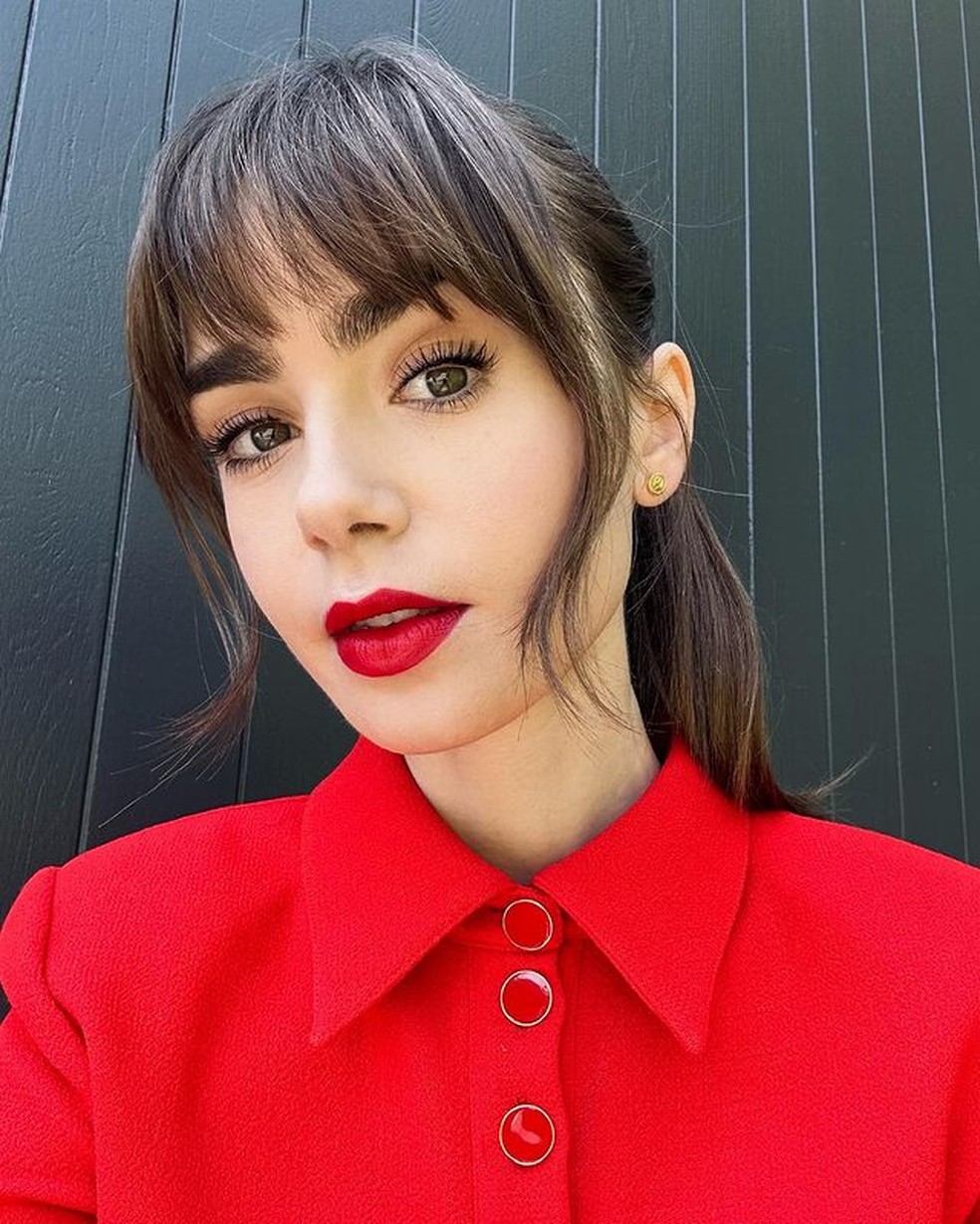 Emily in Paris: tudo sobre o corte de cabelo e a franja de Lily Collins ...