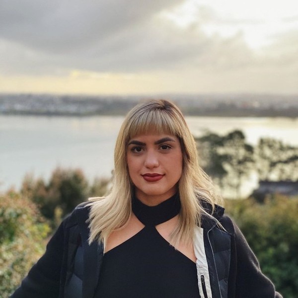 Carol Junger mostra novo cabelo e diz: 'Nem gostei tanto'