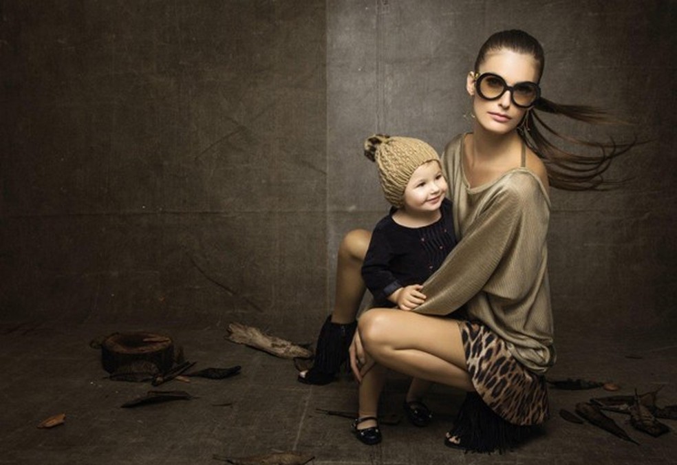 Carol Francischini estrela primeiro editorial com a filha Valentina