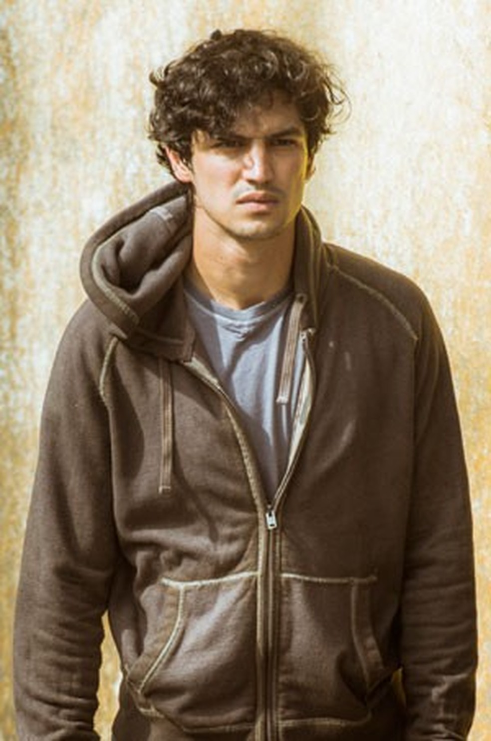 Gabriel Leone vive torturado pela ditadura e lembra: 'Minha matéria ...