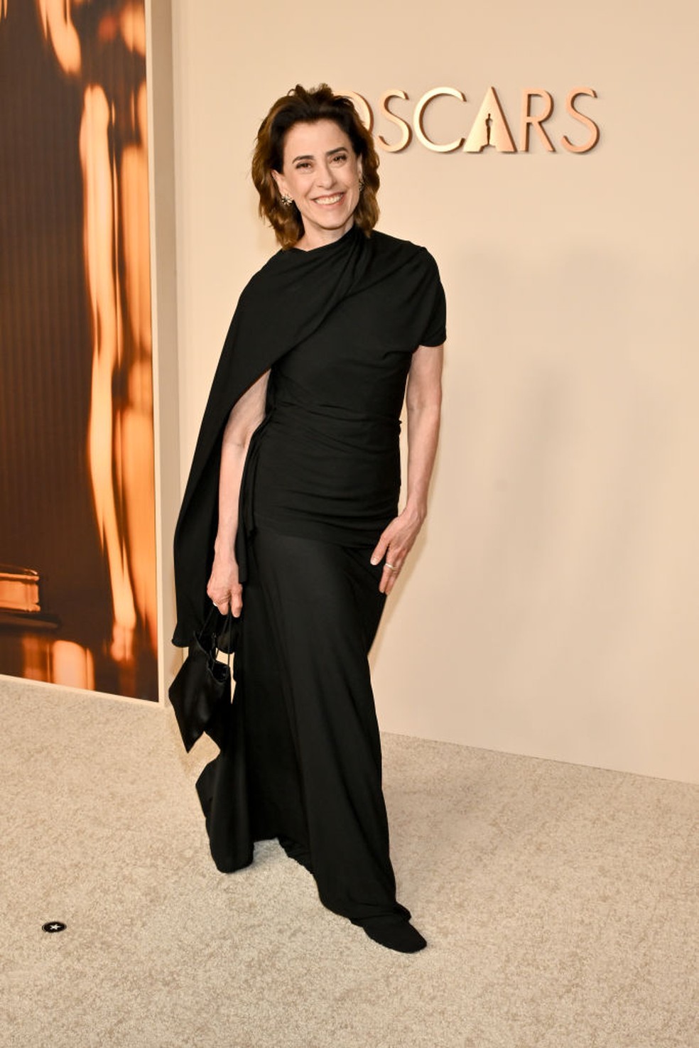 Fernanda Torres elege vestido das irmãs Olsen para jantar dos indicados ...