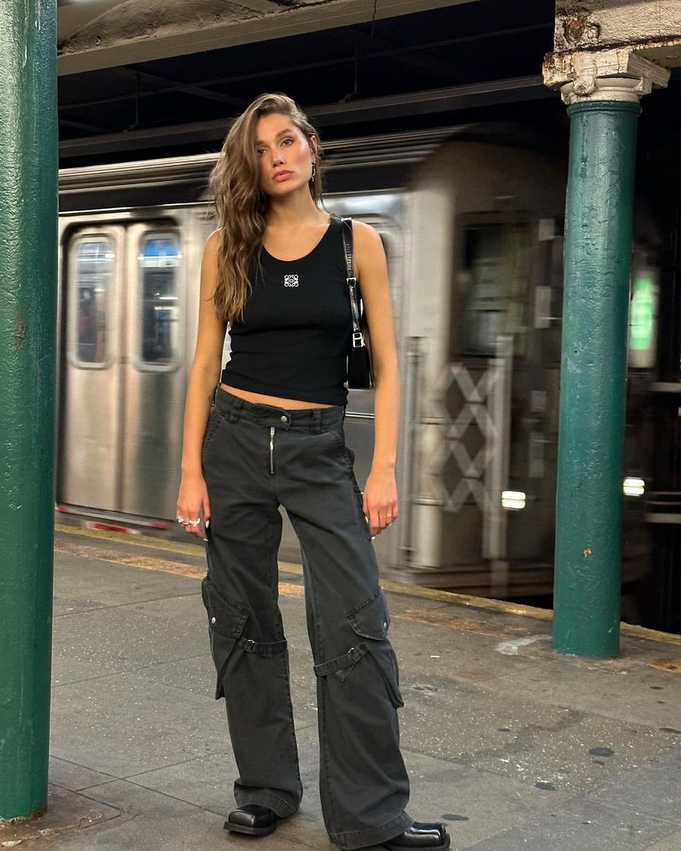 Sasha Meneghel posa pelas ruas de Nova York e marido reage