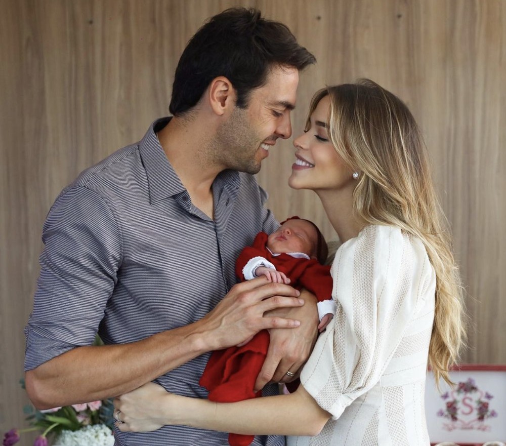 Carol Dias se declara para Kaká: 'Te amo infinito'