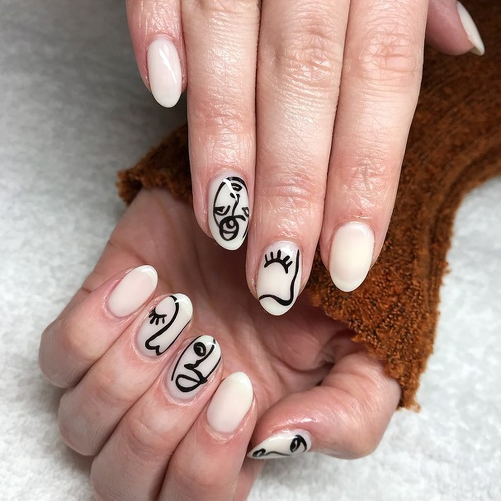 Nail Art inspirada nas obras de Picasso vira tendência artsy de beauté