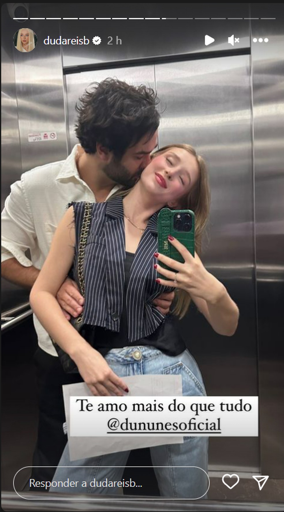 Duda Reis posa apaixonada com Du Nunes: 'Te amo mais que tudo'
