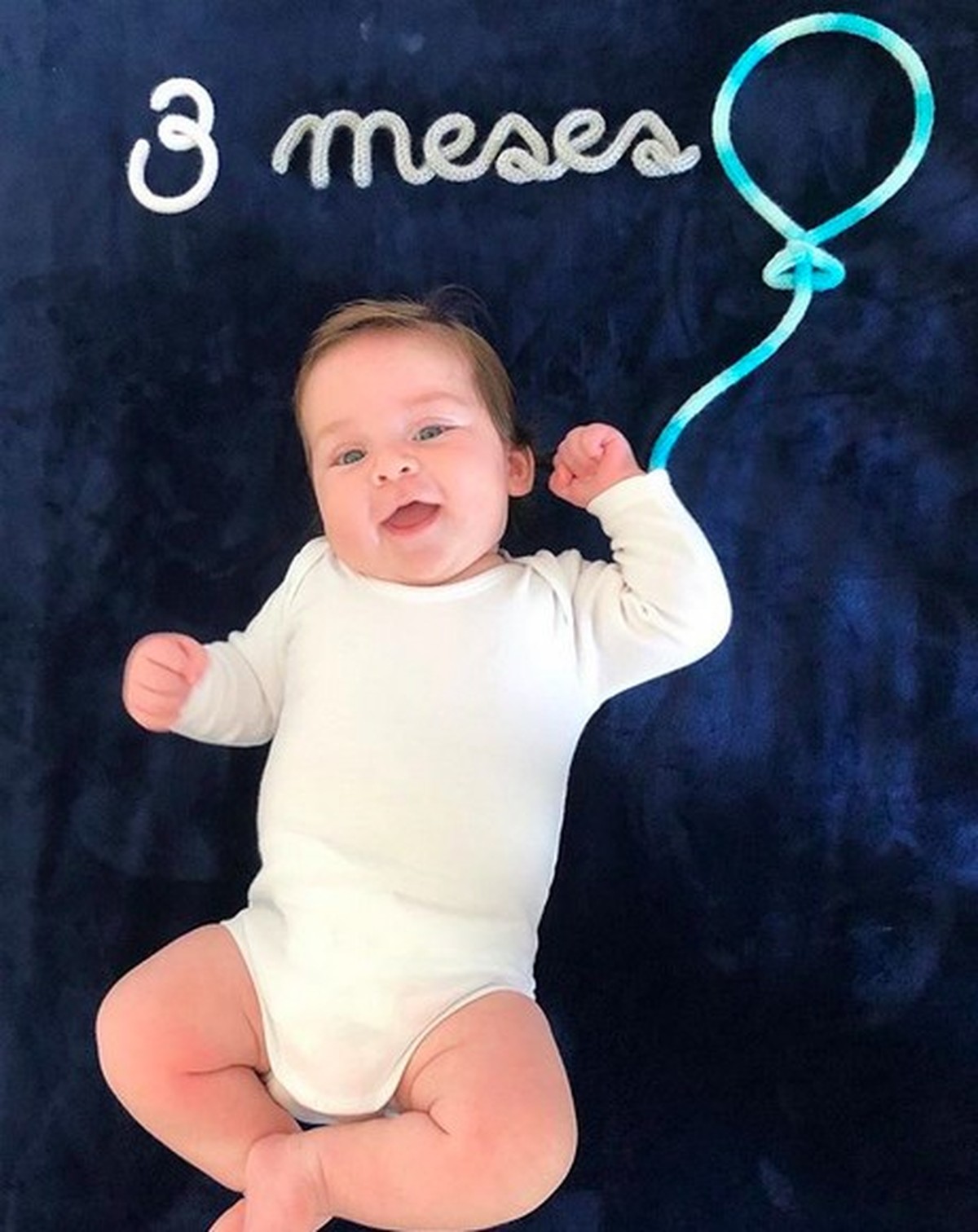 Luma Costa comemora três meses do filho com ensaio especial