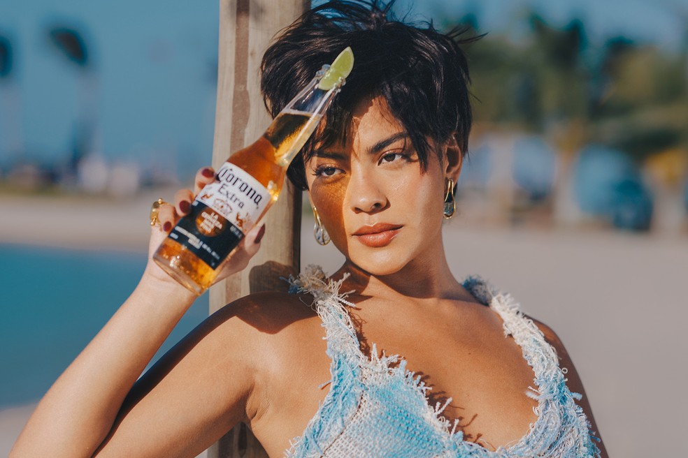 Pé na areia e som na caixa: tudo sobre os bastidores do Corona Luau MTV