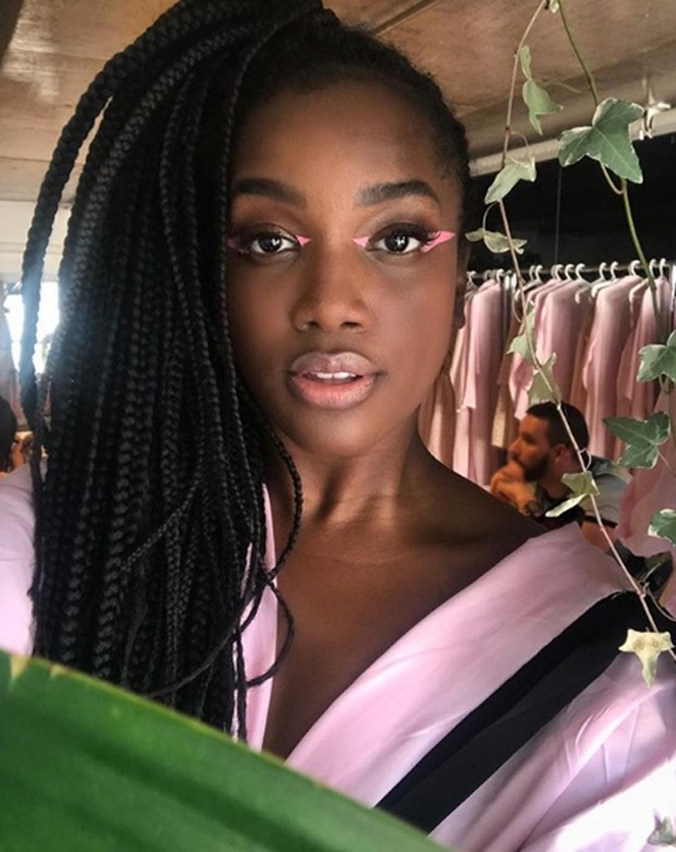 Iza: 7 vezes em que a cantora arrasou (e muito) na maquiagem