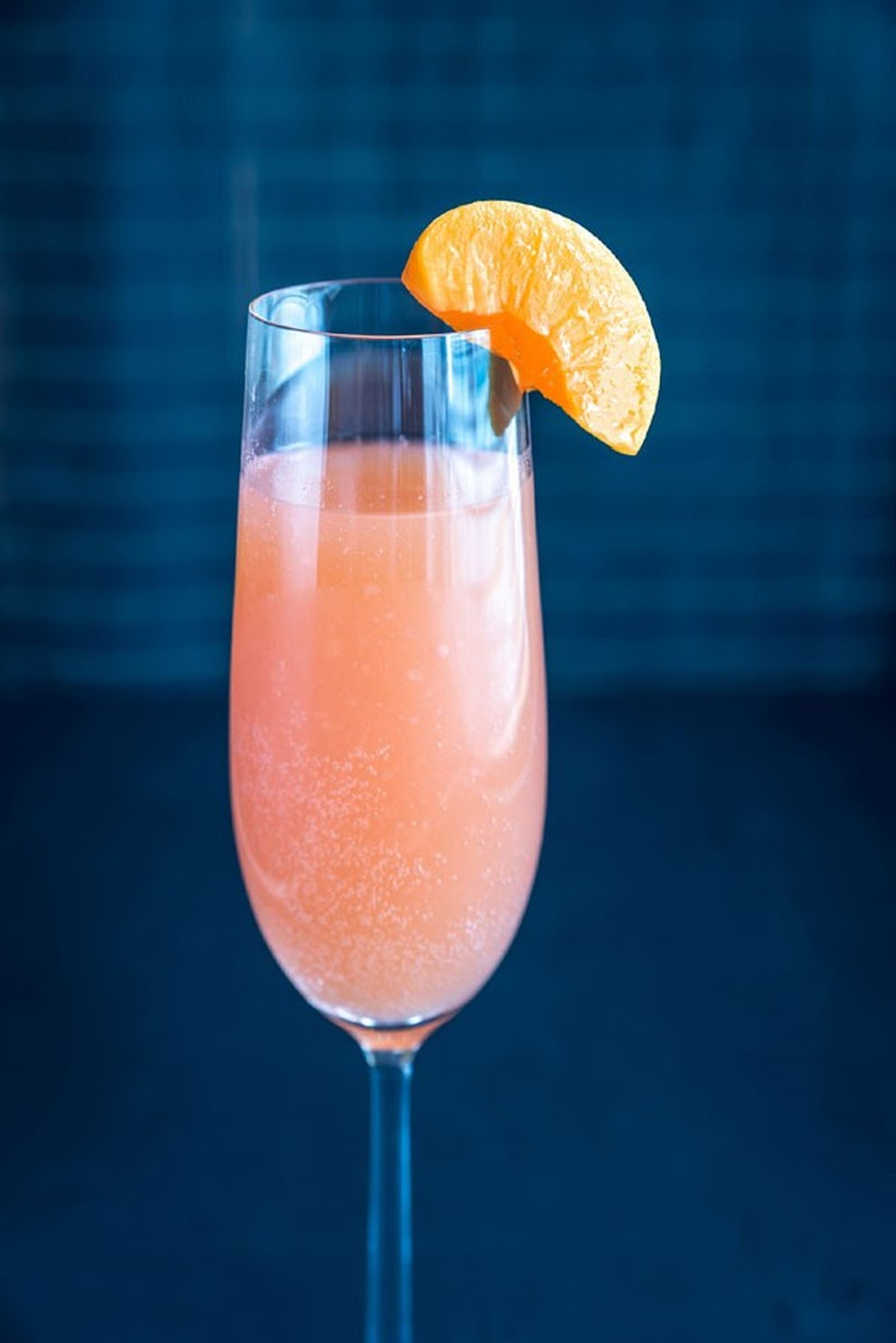 Manhattan & Bellini: Aprenda as receitas dos drinks clássicos