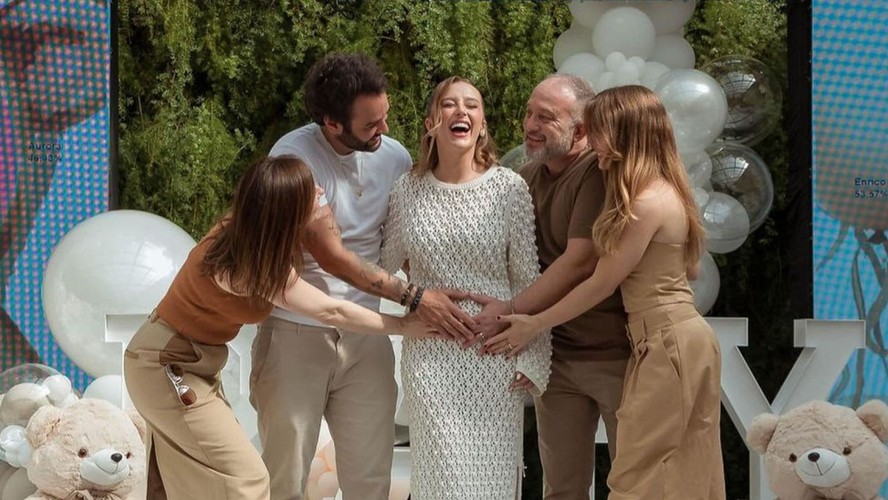 Duda Reis abre álbum de fotos do chá revelação da filha: 'Encantada ...