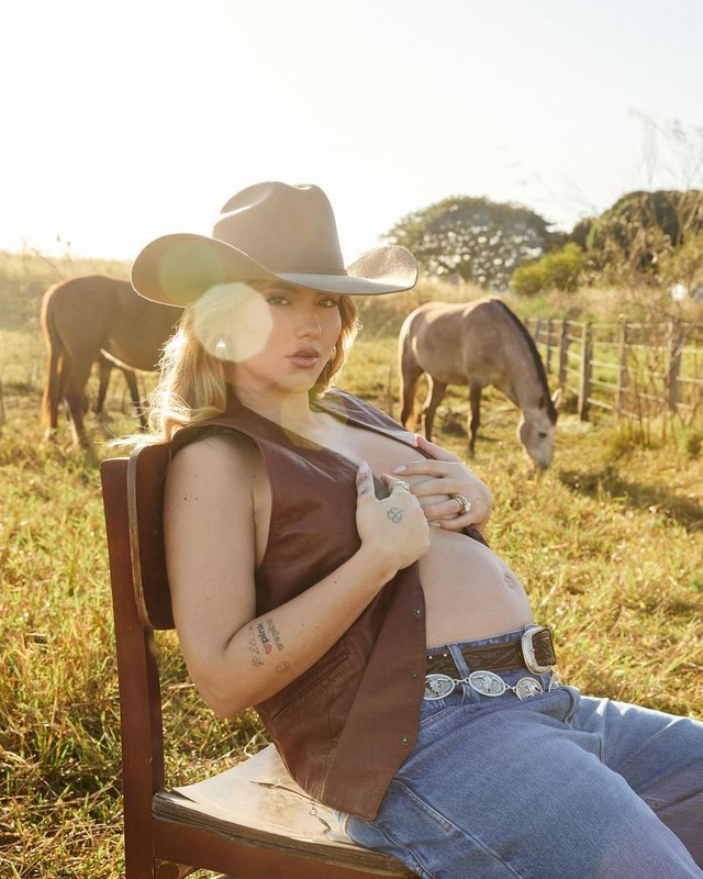 Virgínia Fonseca abre álbum de fotos e exibe barriga de oito meses ...
