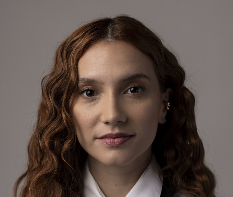 Lorena Comparato: 'Nunca fui público alvo da moda por ser baixinha'