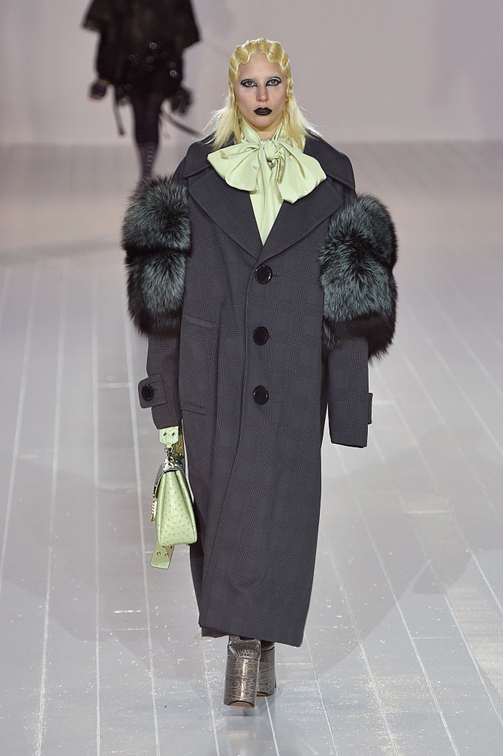 Marc Jacobs celebra 40 anos de marca homônima; relembre os melhores ...