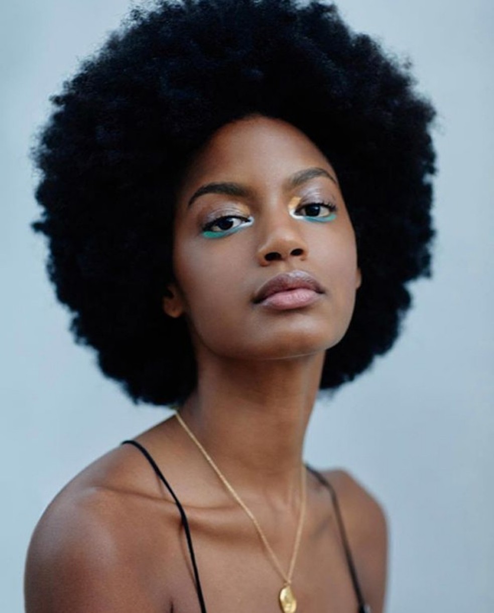 6 meninas que arrasam no make para pele negra