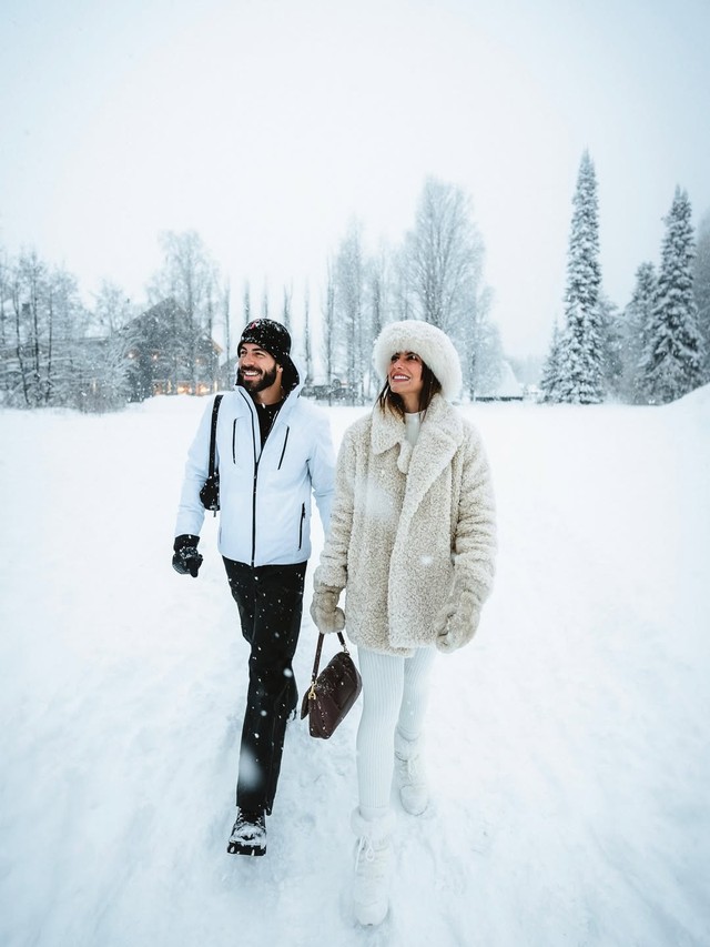 Mari Gonzalez mostra passeios na neve com namorado na Finlândia