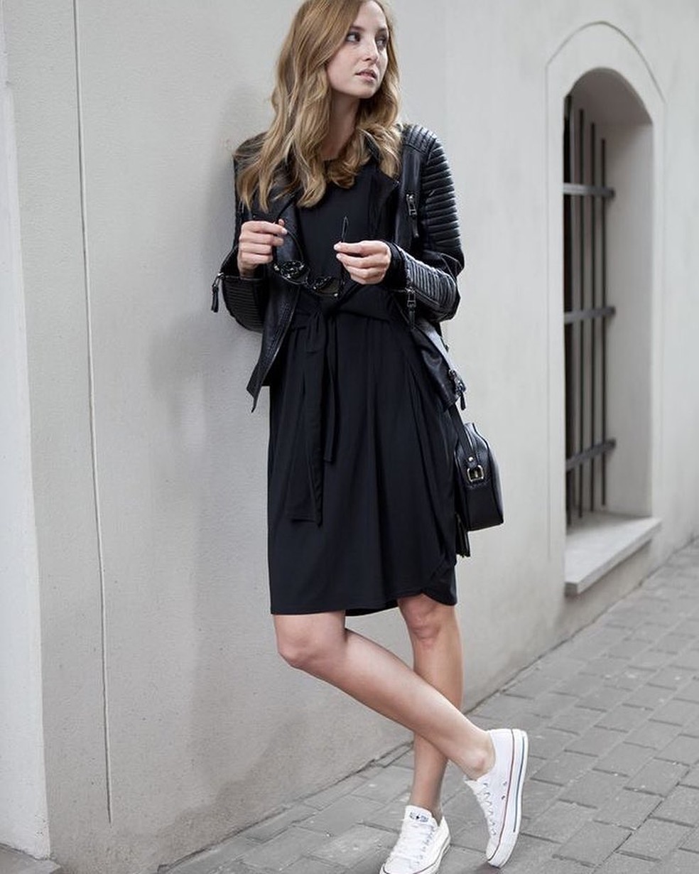 10 looks estilosos para qualquer ocasião com All Star branco