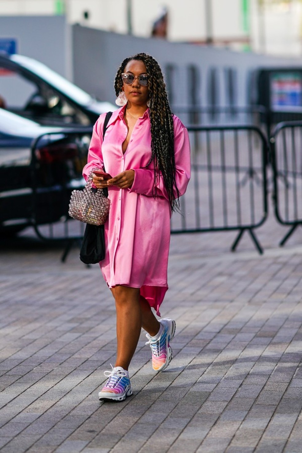 10 looks com camisa rosa para se inspirar em Gil do Vigor, do BBB21