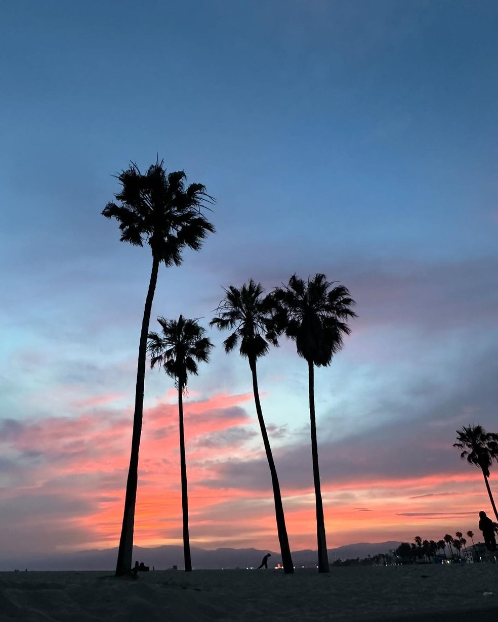 Solteira, Sandy abre álbum de fotos de viagem solo e dispara: 'Isso ...
