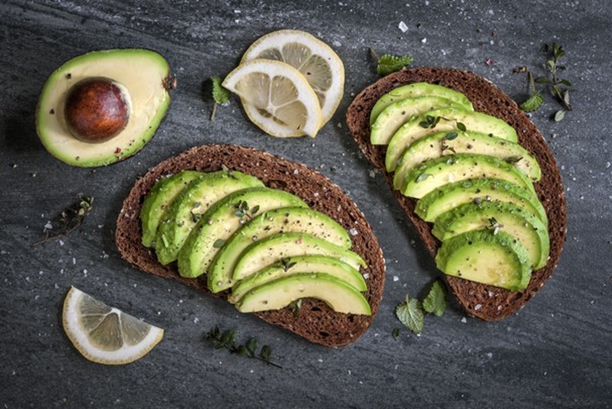 Avocado: A fruta irmã do abacate que virou mania gastronômica é ...