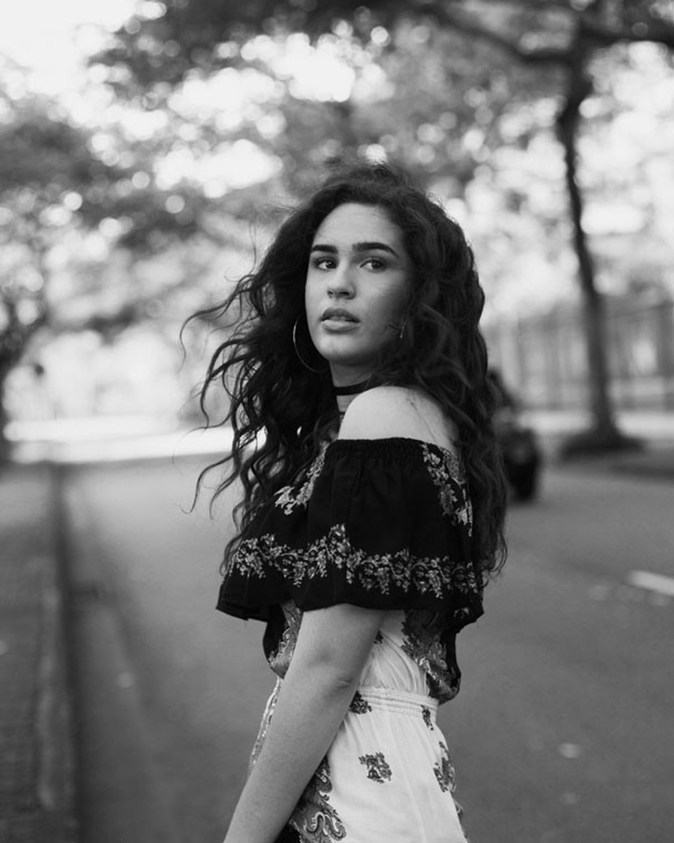 Lívian Aragão vira influenciadora e atinge 1 milhão de seguidores