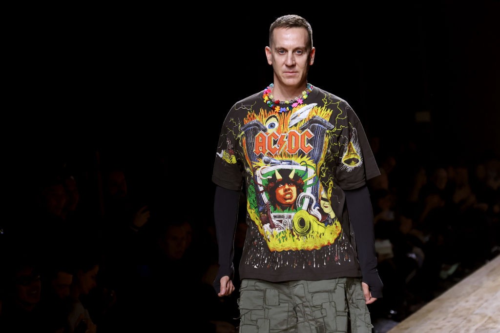 Jeremy Scott deixa Moschino: 'muito orgulhoso do legado que estou deixando'