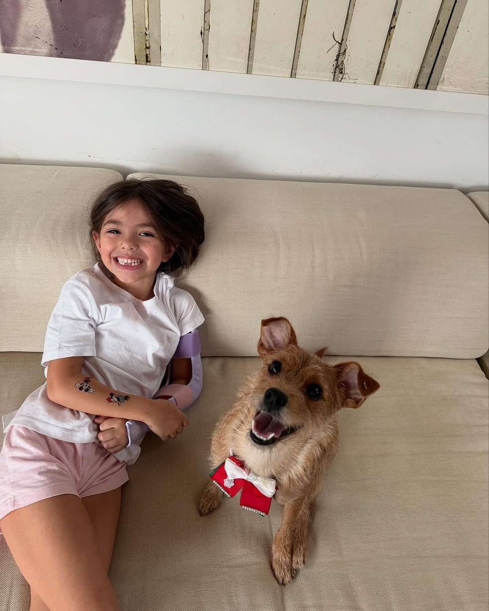 Sabrina Sato abre álbum de fotos e mostra momentos em família com ...
