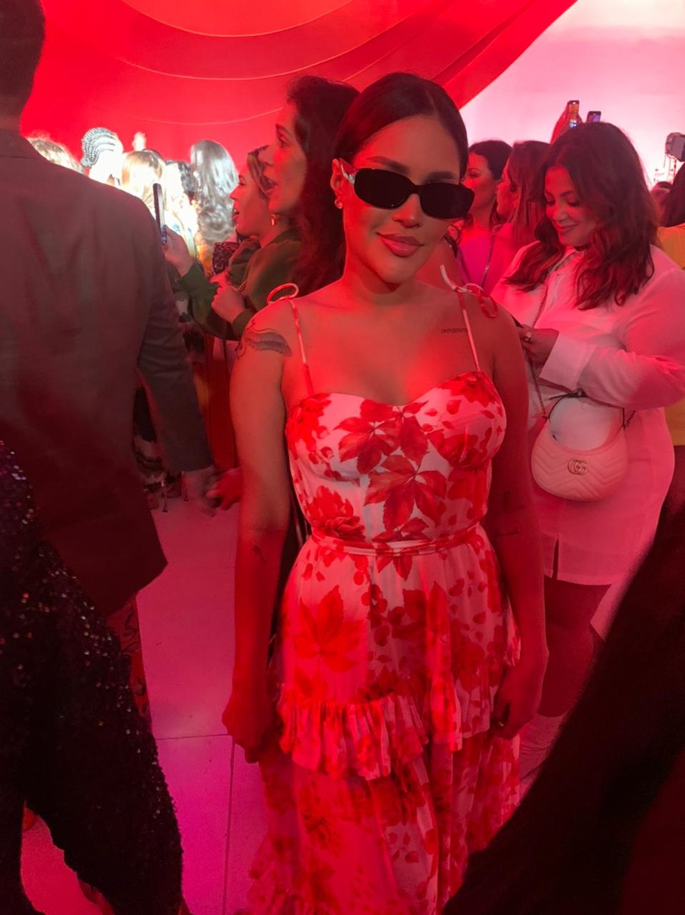 Flay concentra os flashes em evento de moda em São Paulo: 'sou eclética'