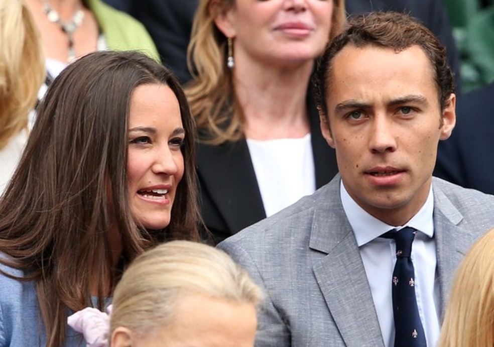 Você sabia que Kate Middleton tem um irmão gato – e ele está solteiro?