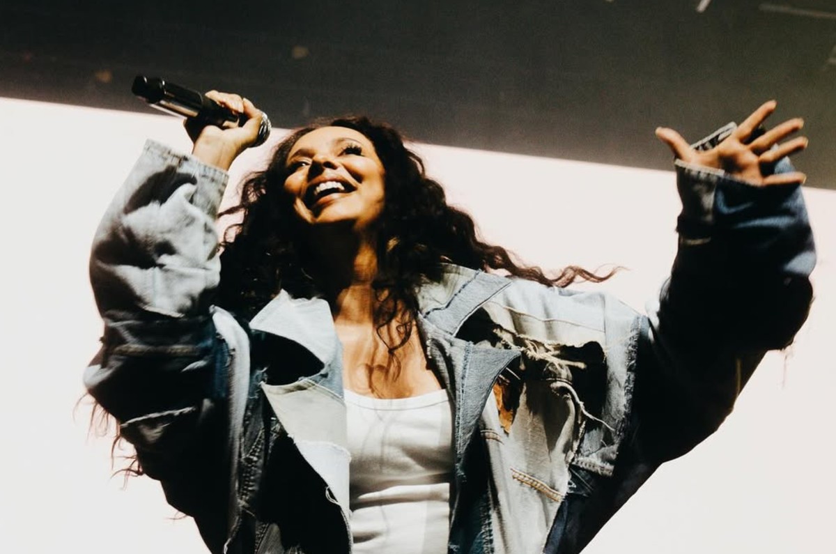 JADE marca nova etapa da carreira com primeiro álbum solo após 'Little Mix'
